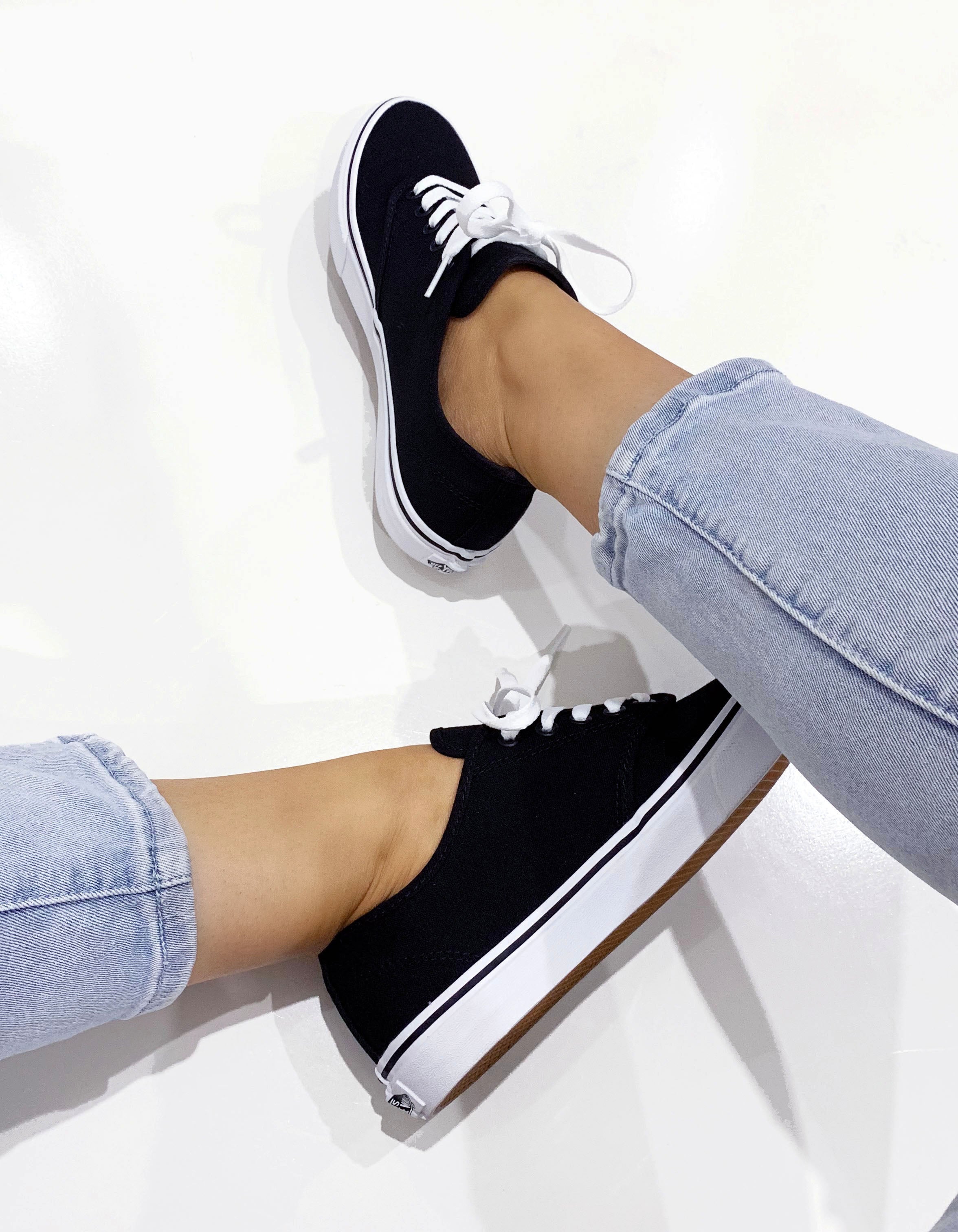 VANS – Evans Shoes