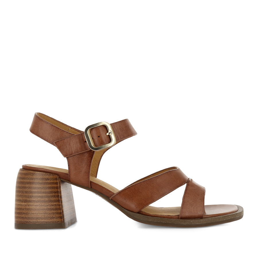 ISOKEN - BRANDY LEATHER – Evans Shoes