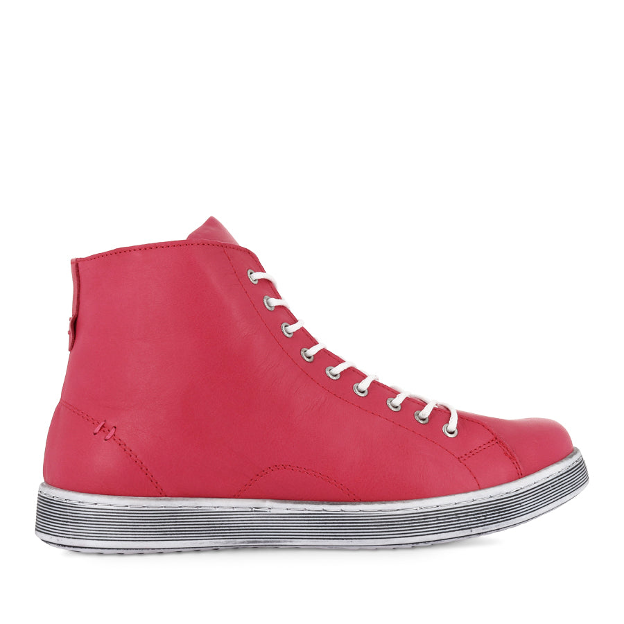 TYPO - MAGENTA LEATHER – Evans Shoes