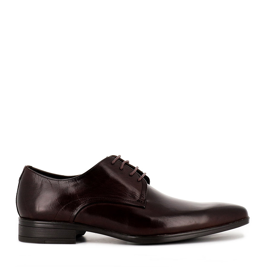 AQ BY AQUILA – Evans Shoes