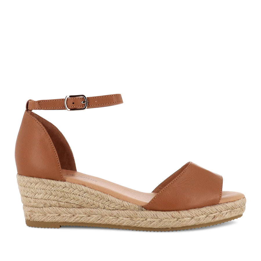 SKIP - TAN LEATHER – Evans Shoes